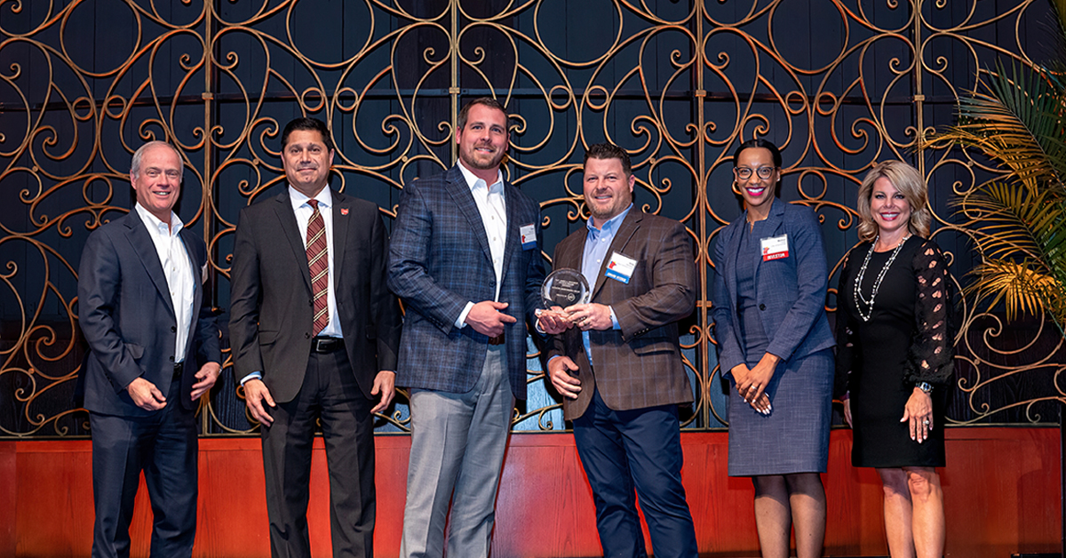 DMG wins Greater Cincinnati growth award - Divisions Maintenance Group